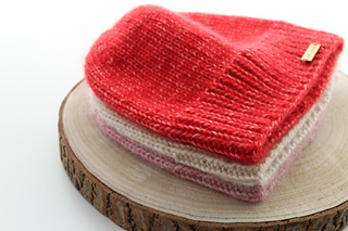 Ravelry: The Lighthouse Hat pattern by Alexis Adrienne