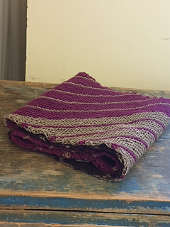 Ravelry: Flying Triangles Cowl pattern by Emily Devlin