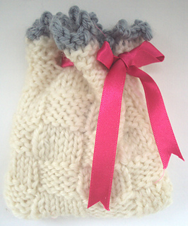 Ravelry: Knitted Lavender Bags pattern by Sian Brown Knitwear Design