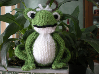 Ravelry: Frog pattern by Sarah Gasson