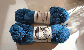 Ravelry: Custom Woolen Mills Ltd Mule Spinner 2-Ply 100% Wool