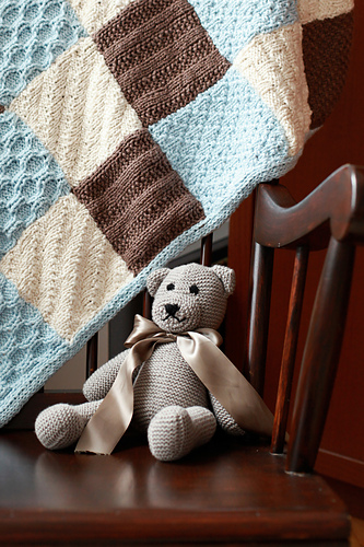 [FO] TML teddy bear I made for a friend : r/knitting