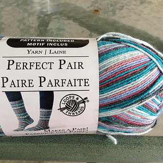 Ravelry: Loops & Threads Perfect Pair