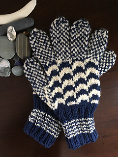 Ravelry: Saltwater Mittens - patterns