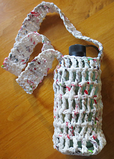 Ravelry: Recycled Plastic Water Bottle Holder pattern by Cindy RecycleCindy