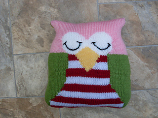 Ravelry: Owl cushion pattern by Amanda Berry