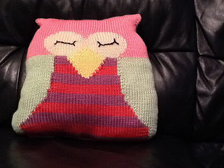 Ravelry: Owl cushion pattern by Amanda Berry