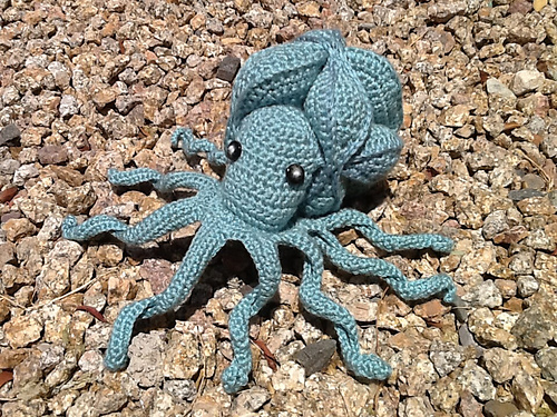 A cute puzzle ball octopus I just finished! : r/crochet