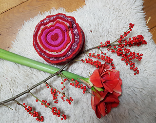 Ravelry: Muhu hat pattern by Wollmuschi design