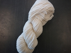 Ravelry: Custom Woolen Mills Ltd Mule Spinner 2-Ply 100% Wool