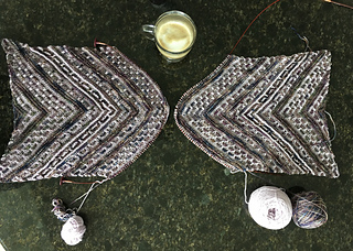 Ravelry: Mysteries of Egypt Shawl pattern by Iris Schreier