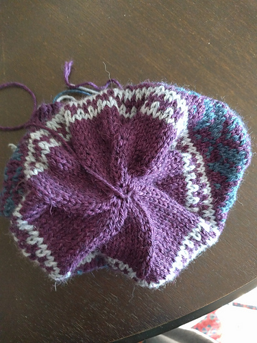 [FO] First colorwork piece: Basic Norwegian Star hat : r/knitting