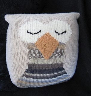Ravelry: Owl cushion pattern by Amanda Berry