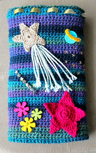 Ravelry: Lou's Simple Twiddle Muff pattern by Louisa Green