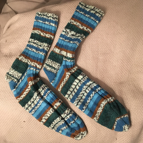 Finally finished these socks for my boyfriend's 13W size feet! Notes in ...